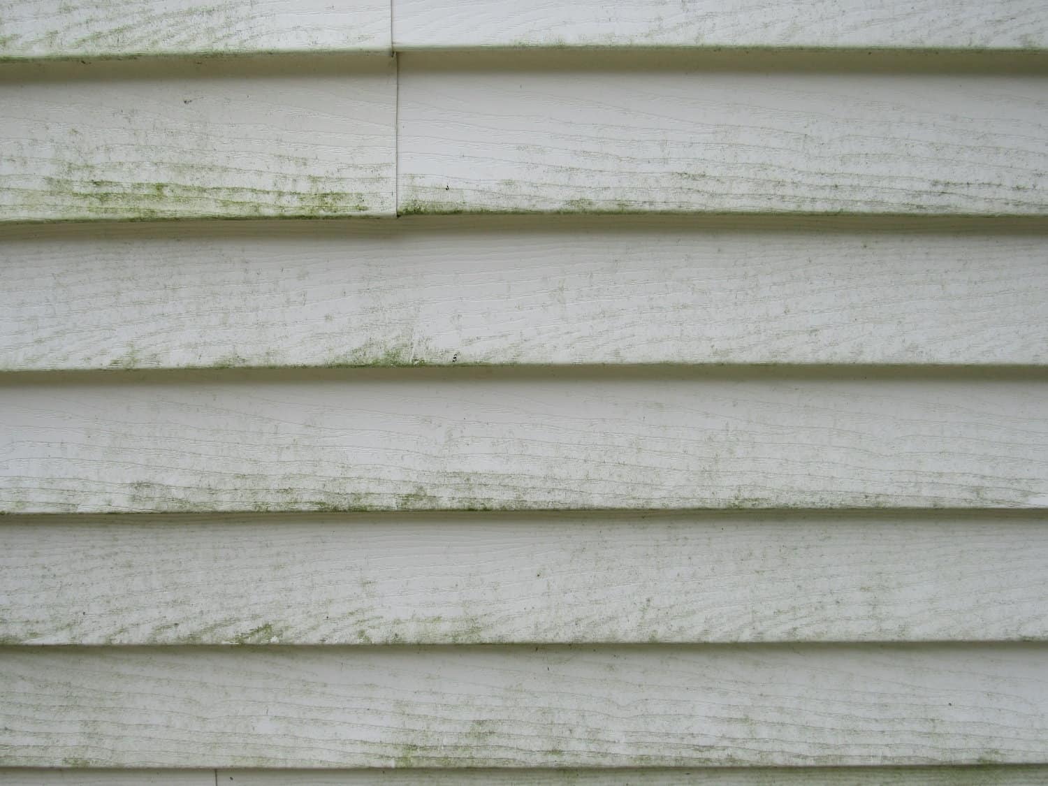 7 Sings Your Foundation Is Sinking (And How To Fix It)